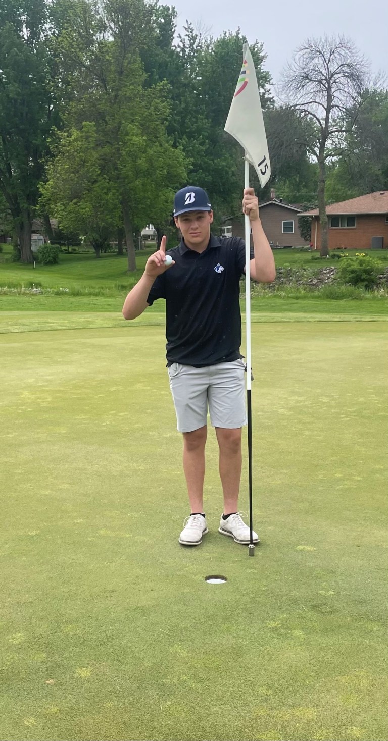 THE HUSKY BULLETIN – Capturing the narrative